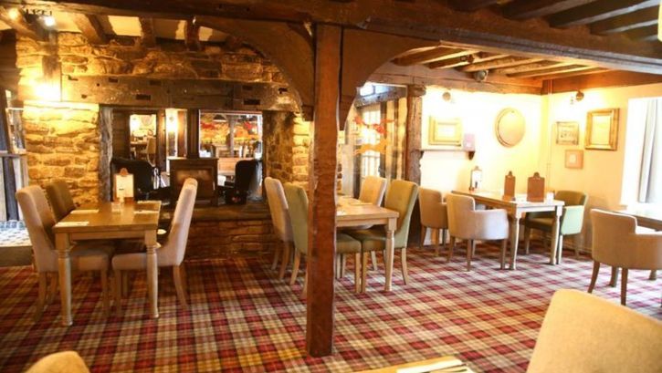 Fox & Hounds, Riseley - Wells & Co